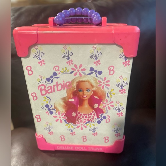 mattel barbie | Toys | Vintage 9s Barbie Mattel Deluxe Trunk Carry Case ...
